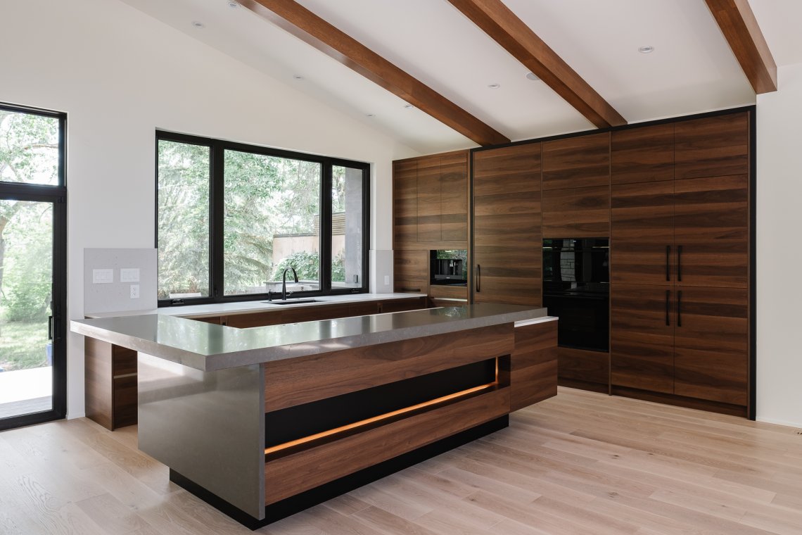 Exclusief maatwerk met prachtig fineerhout