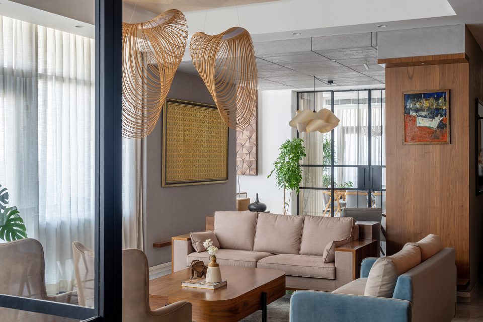 Contemporary Contours