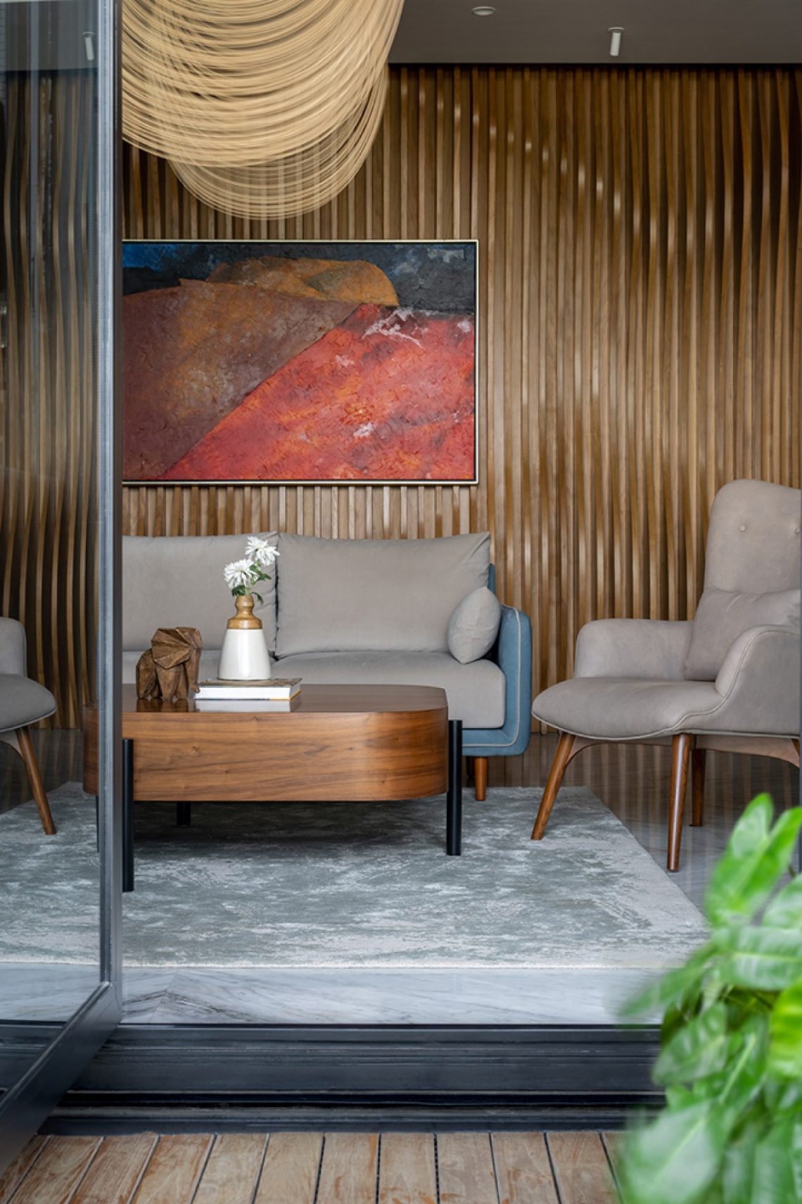 Contemporary Contours