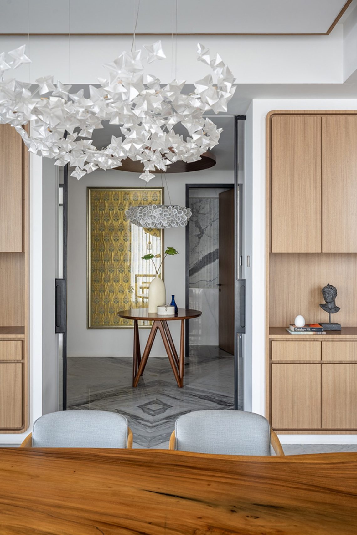 Contemporary Contours