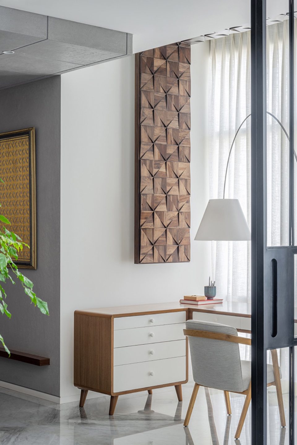 Contemporary Contours