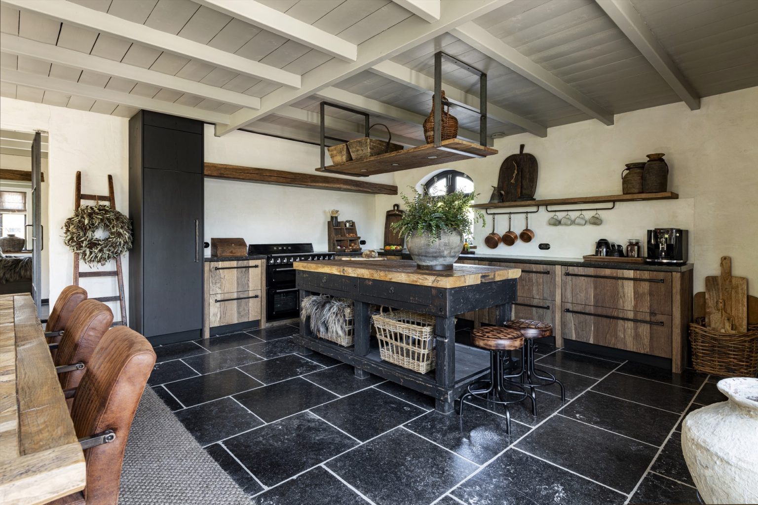 Landelijke keuken in Scandinavische stijl