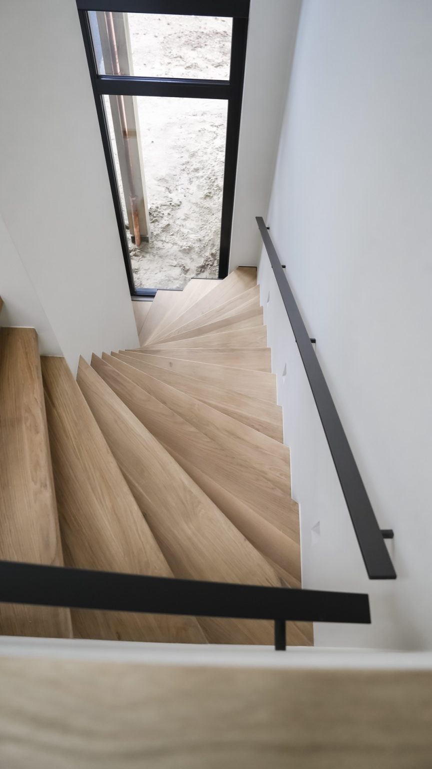 Eiken houten trappen in Renswoude