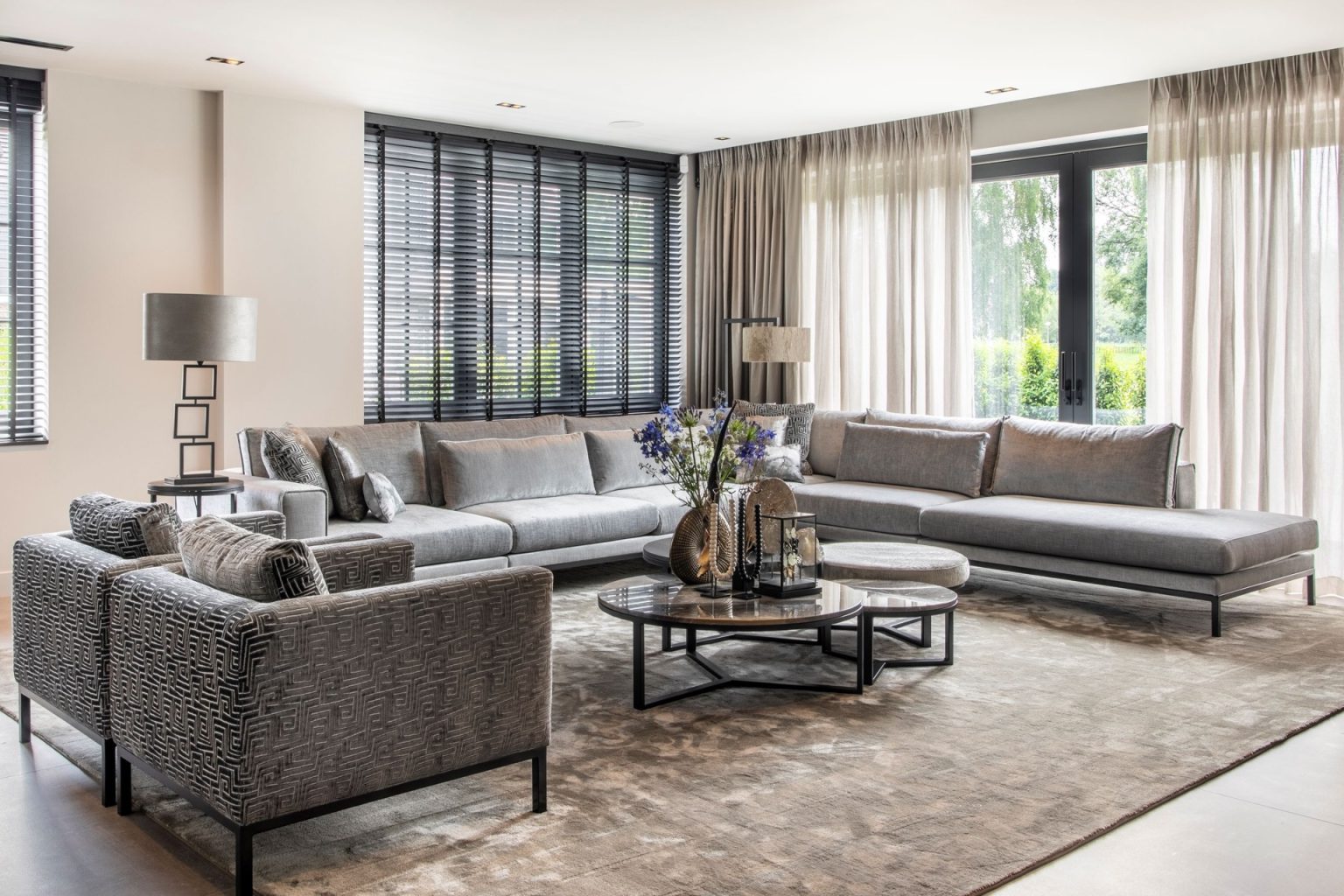 Showroom Interiors DMF