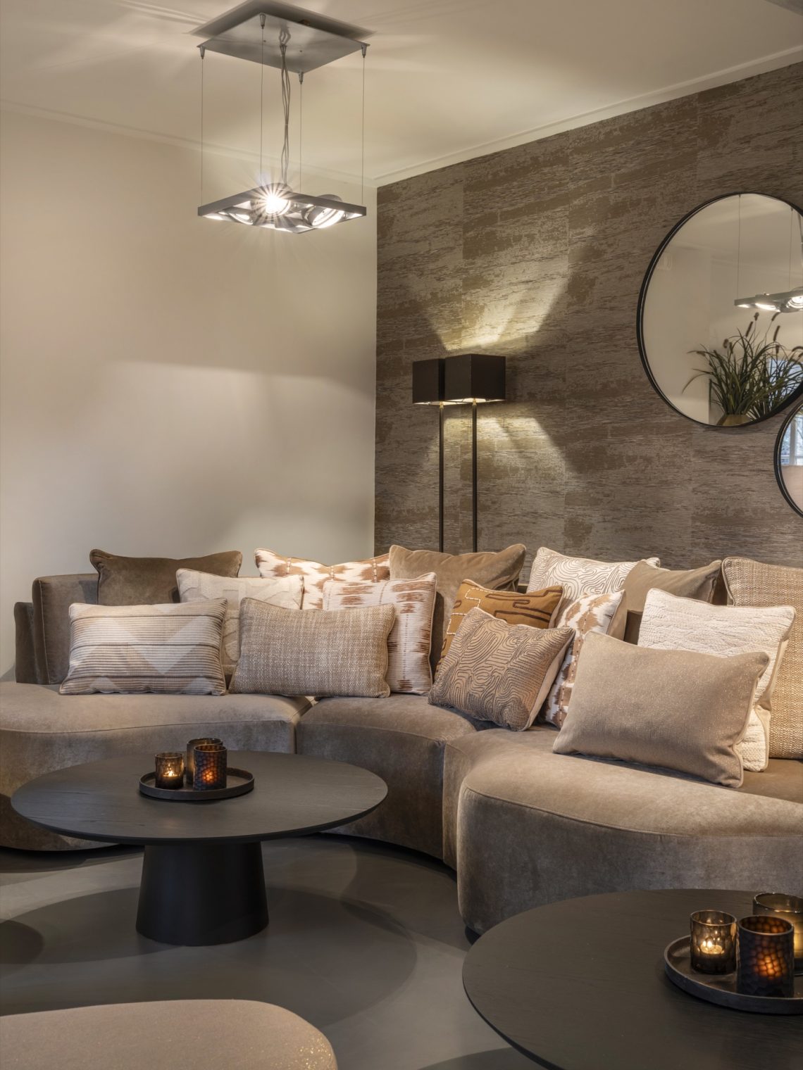 Showroom Interiors DMF