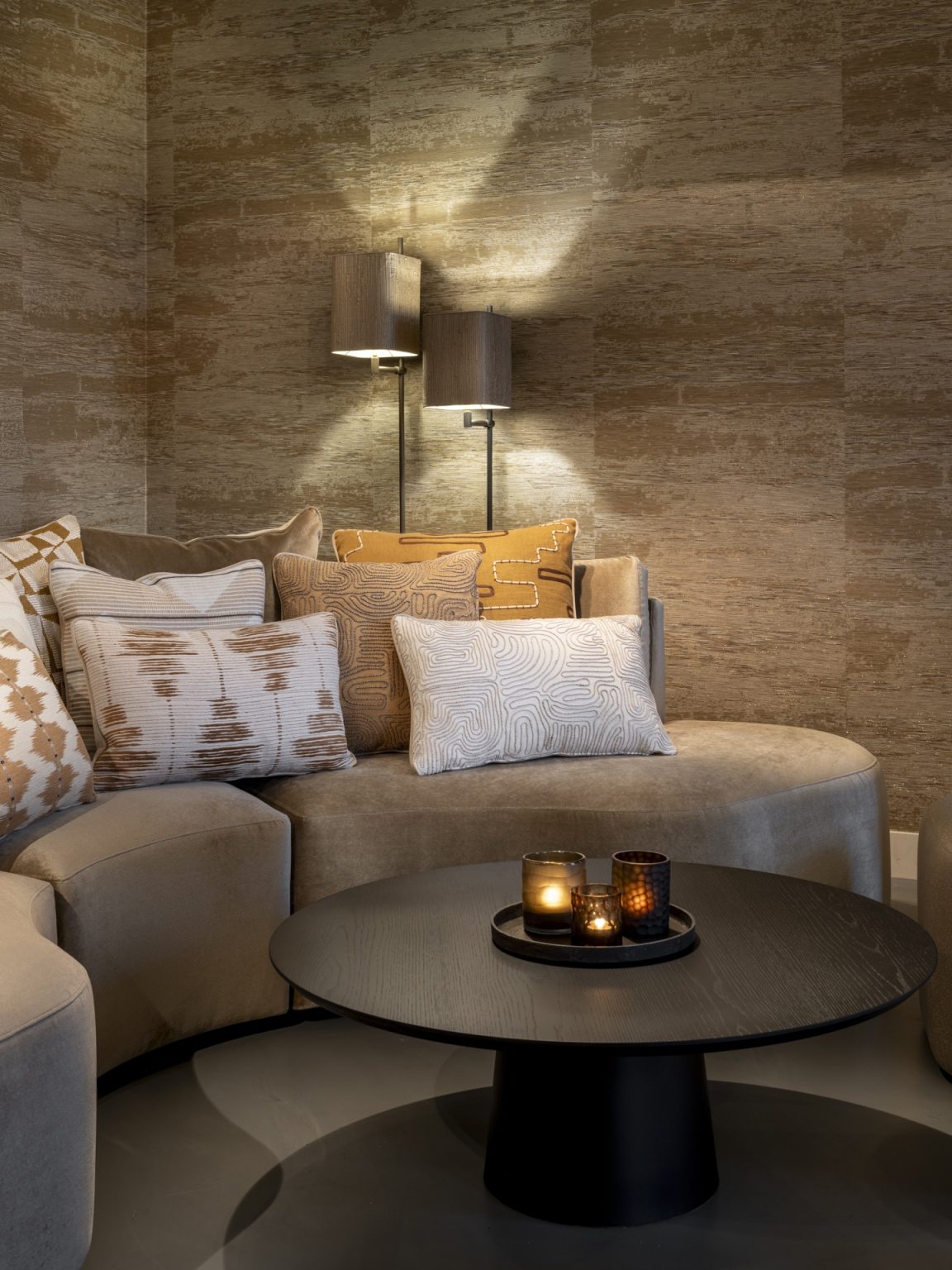 Showroom Interiors DMF