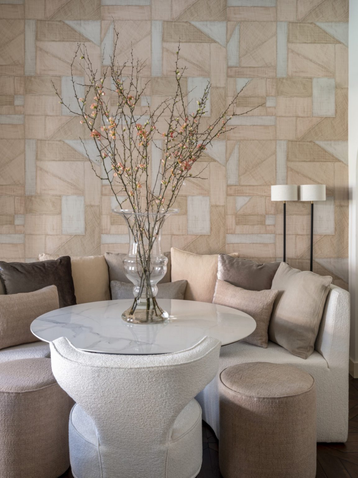 Showroom Interiors DMF