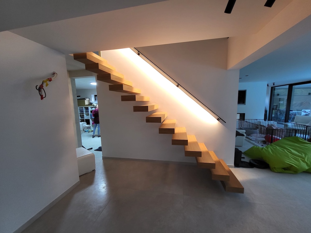 Zwevende trap in Brasschaat