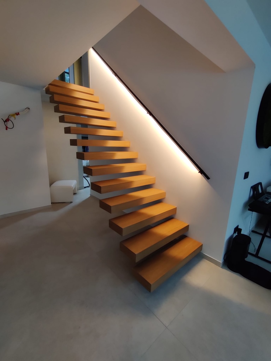 Zwevende trap in Brasschaat